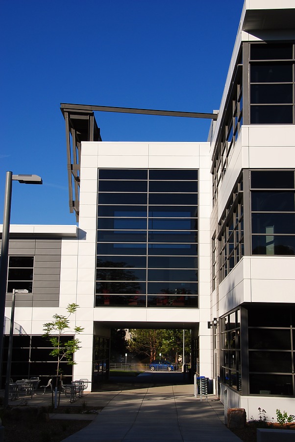 Nancy Richardson Design Center Photo 662-862-782 - Stock Image - SKYDB