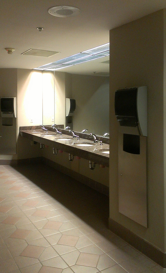 AT&T Data Center Photo 671-812-326 - Stock Image - SKYDB