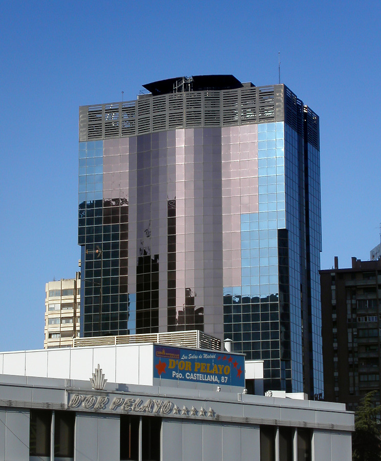 Torre Mahou Photo 681-185-979 - Stock Image - SKYDB