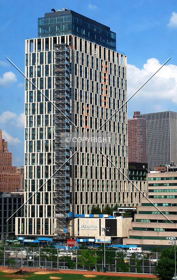 101 Warren Street Photo 697-361-984 - Stock Image - SKYDB