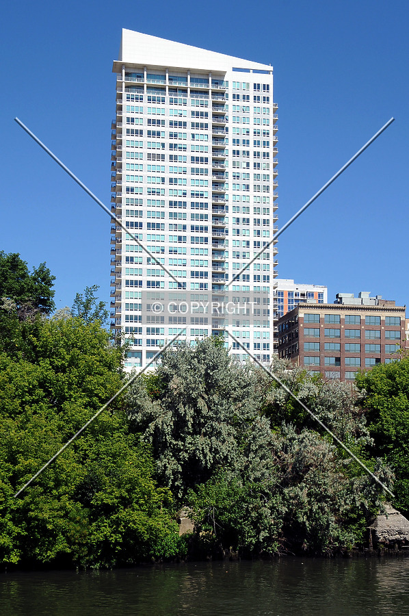 Wells Street Tower Photo 705-099-494 - Stock Image - SKYDB
