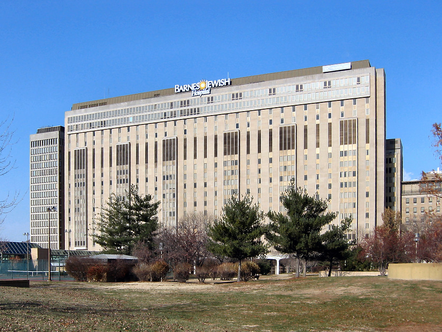 Barnes-Jewish Plaza Tower Photo 709-782-775 - Stock Image - SKYDB