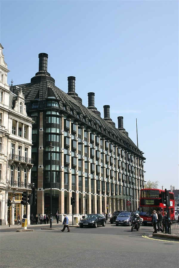Portcullis House Photo 716-017-019 - Stock Image - SKYDB