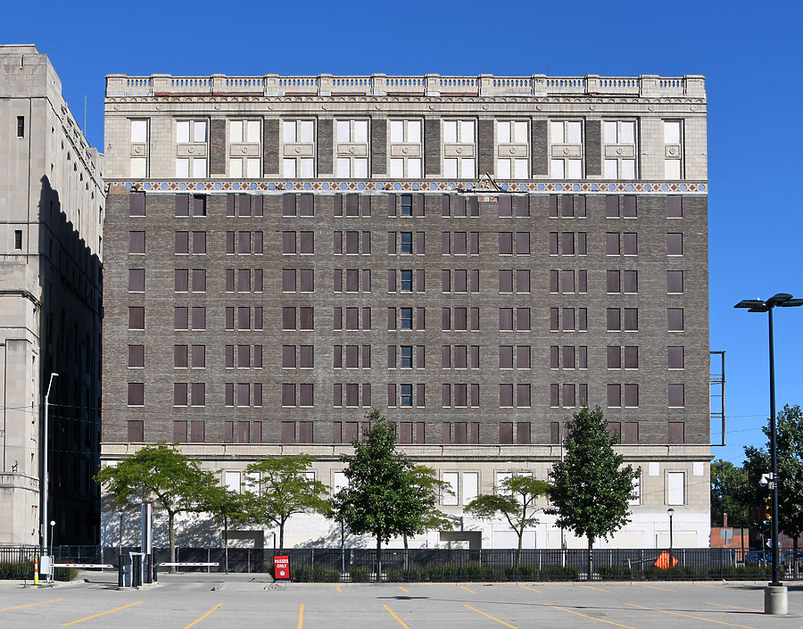 American Hotel Photo 750-105-886 - Stock Image - SKYDB