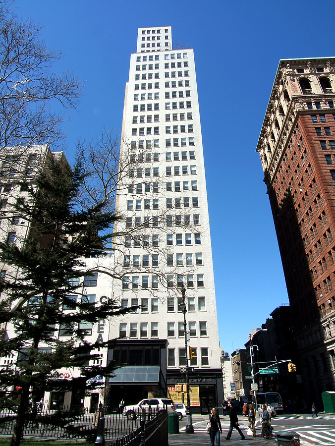 Tower 270 Photo 760-059-308 - Stock Image - SKYDB