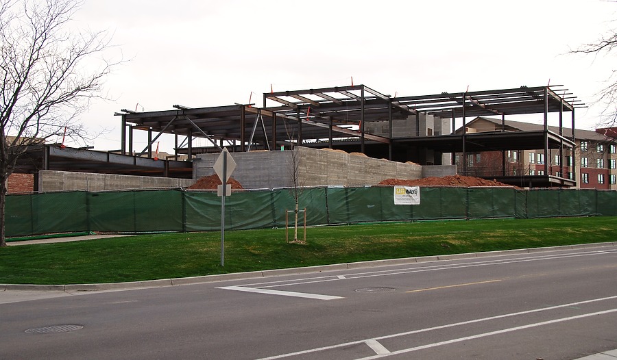 Nancy Richardson Design Center Photo 787-061-603 - Stock Image - SKYDB