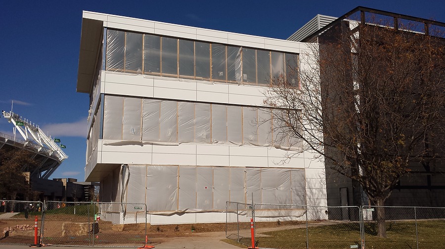 Nancy Richardson Design Center Photo 787-773-804 - Stock Image - SKYDB