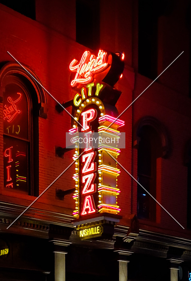 305 Broadway Photo 815-118-741 - Stock Image - SKYDB