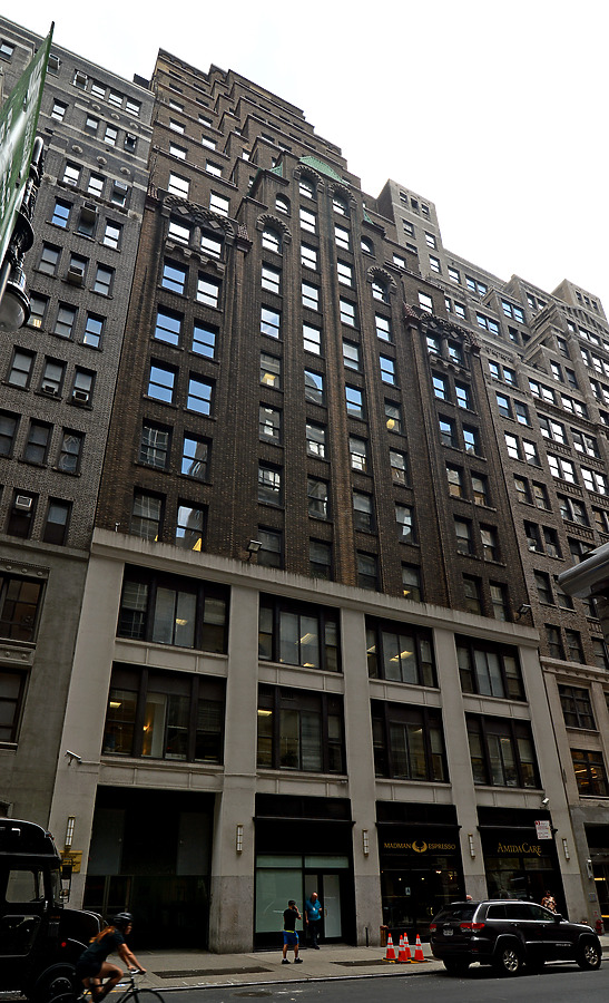 Pennsylvania Building Photo 815-148-969 - Stock Image - SKYDB