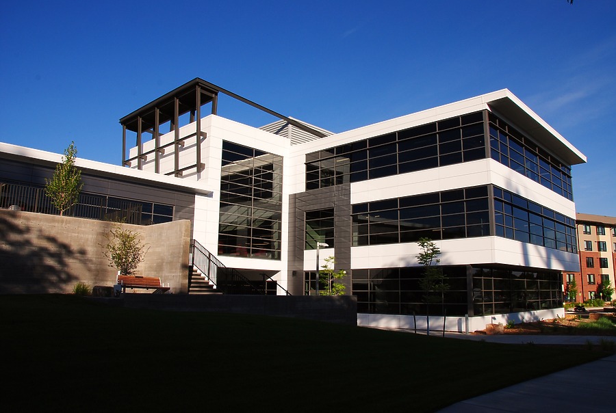 Nancy Richardson Design Center Photo 815-967-028 - Stock Image - SKYDB