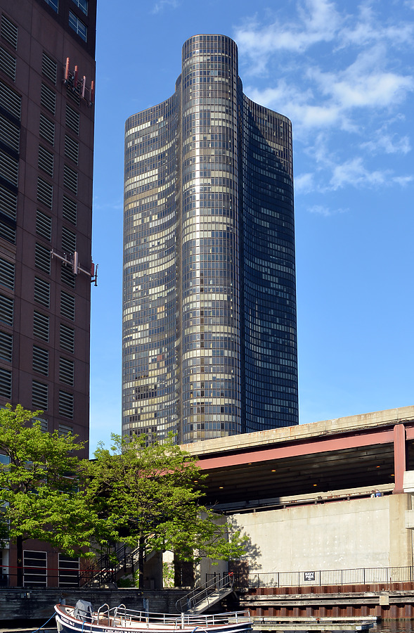 Lake Point Tower Photo 842-572-023 - Stock Image - SKYDB