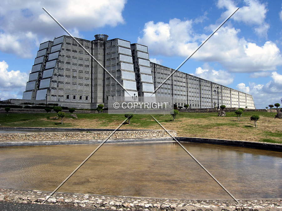 El Faro a Colón Photo 906-146-145 - Stock Image - SKYDB