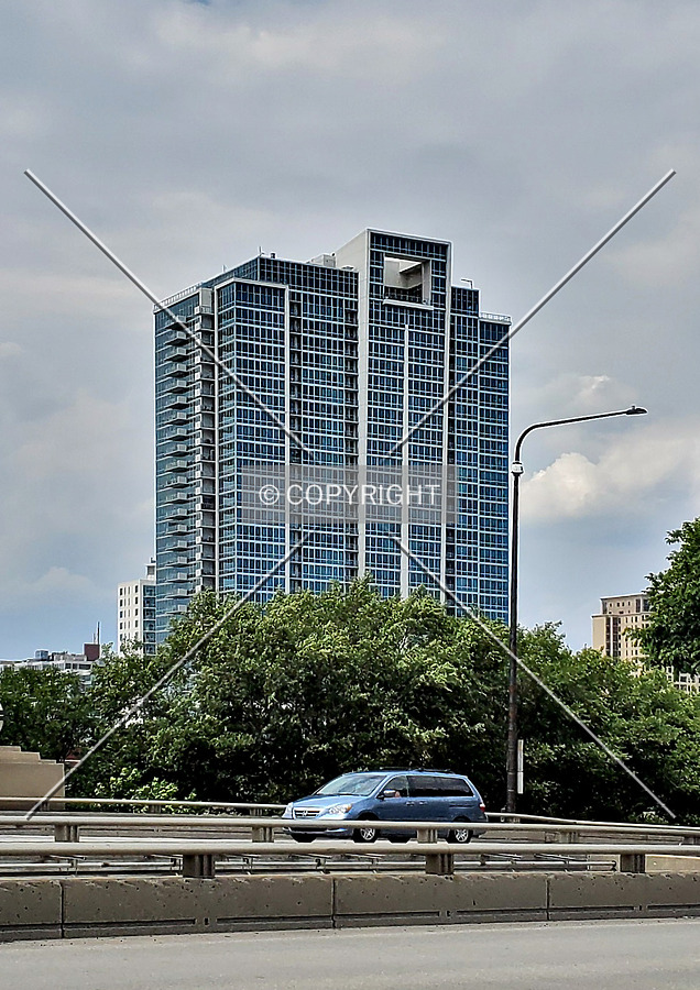 1600 Museum Park Photo 915-725-807 - Stock Image - SKYDB