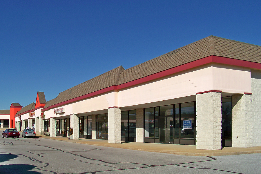 Kmart Plaza Building I Photo 917-140-992 - Stock Image - SKYDB