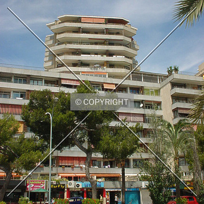 Edificio Avinguda de Gabriel Roca in Palma de Mallorca - SKYDB