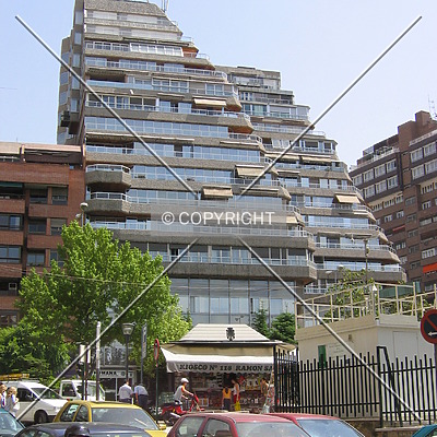 La Pirámide in Granada - SKYDB